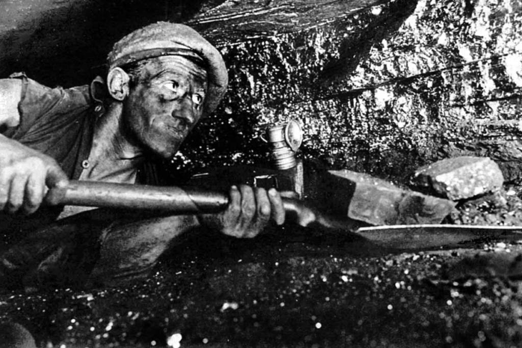 Coal Mining in Ireland - Hard Work in Narrow Seams | Irish Scottish Roots